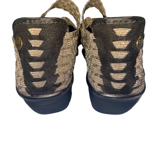 bernie mev. | Shoes | Bernie Mev Nwot Size 4 Taupe Black Stretch Slipon ...